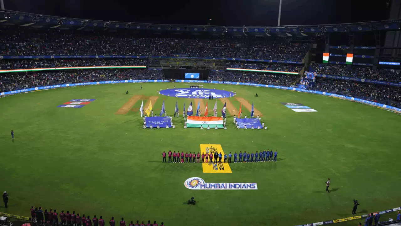 IPL 2025 Mumbai Wankhede stadium All Matches date time and how to buy tickets