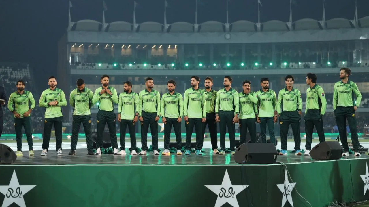 Watch: Pakistan get major blow in first over of ICC Champions Trophy 2025