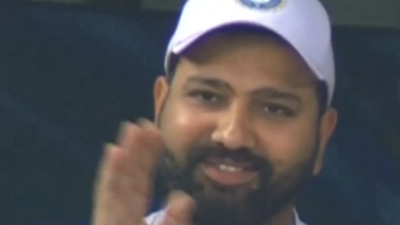 Watch: How does Rohit Sharma encourage Virat Kohli to complete century?