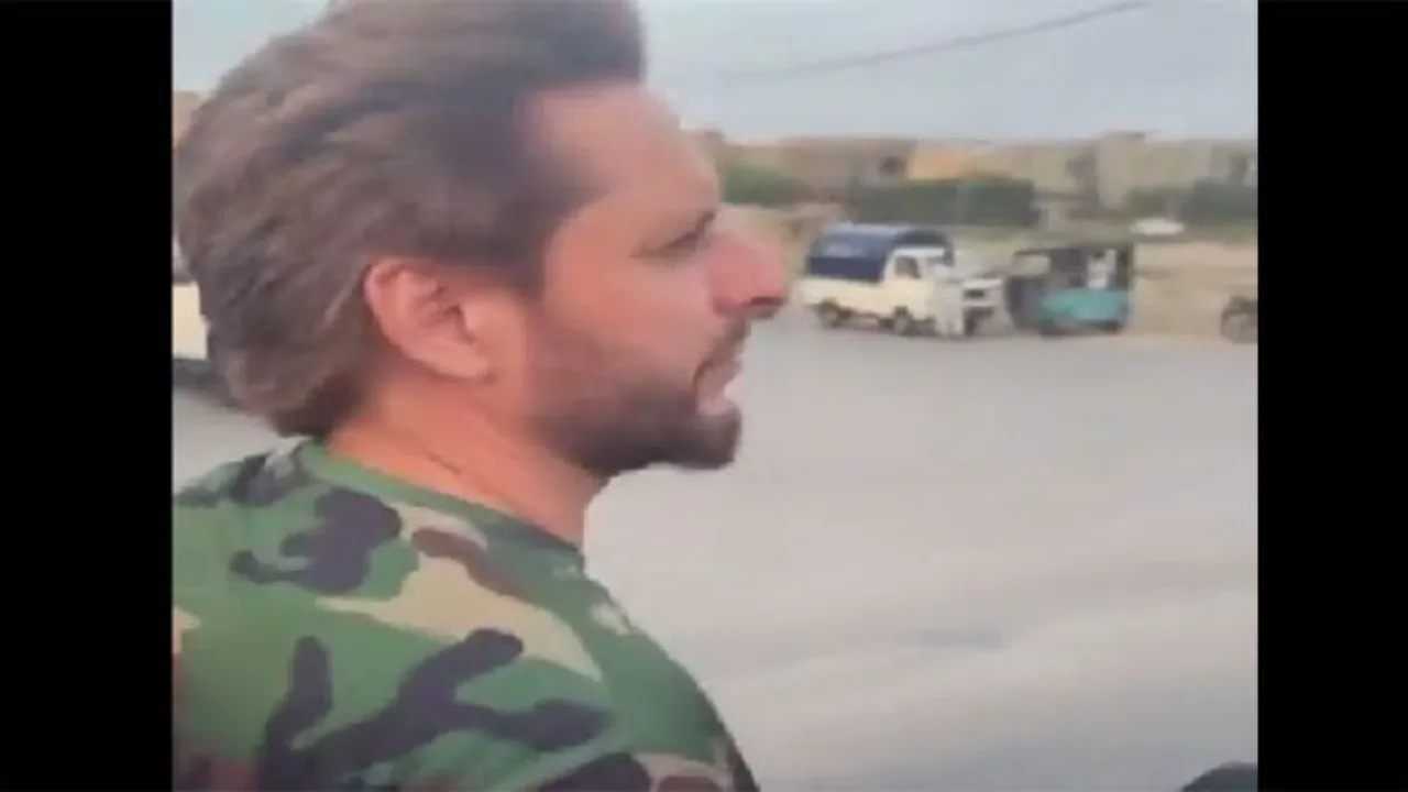 WATCH: Former Pakistan cricketer Sahid Afridi conducts 'victory' rally ...