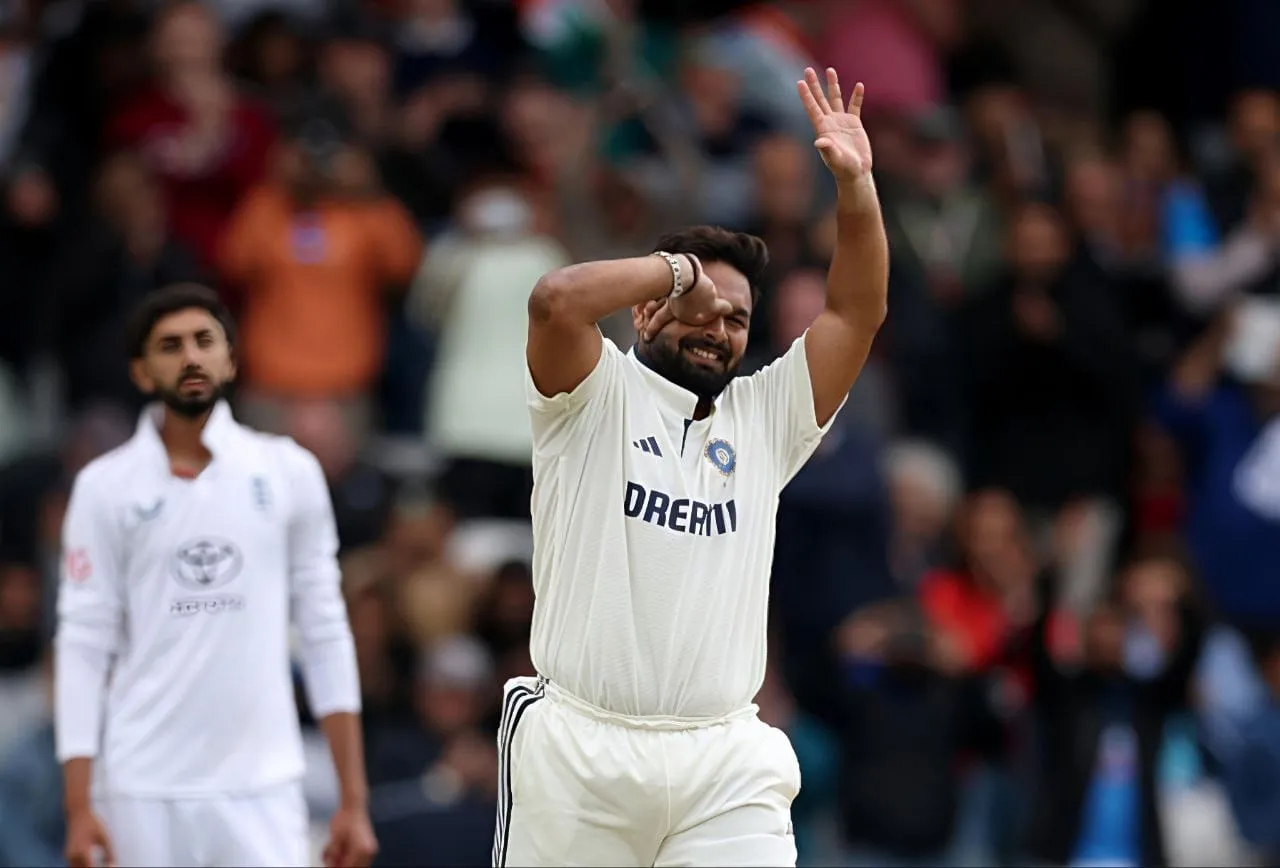 [Watch] Vivek Razdan goes wild on commentary as Pant smashes a fiery ...