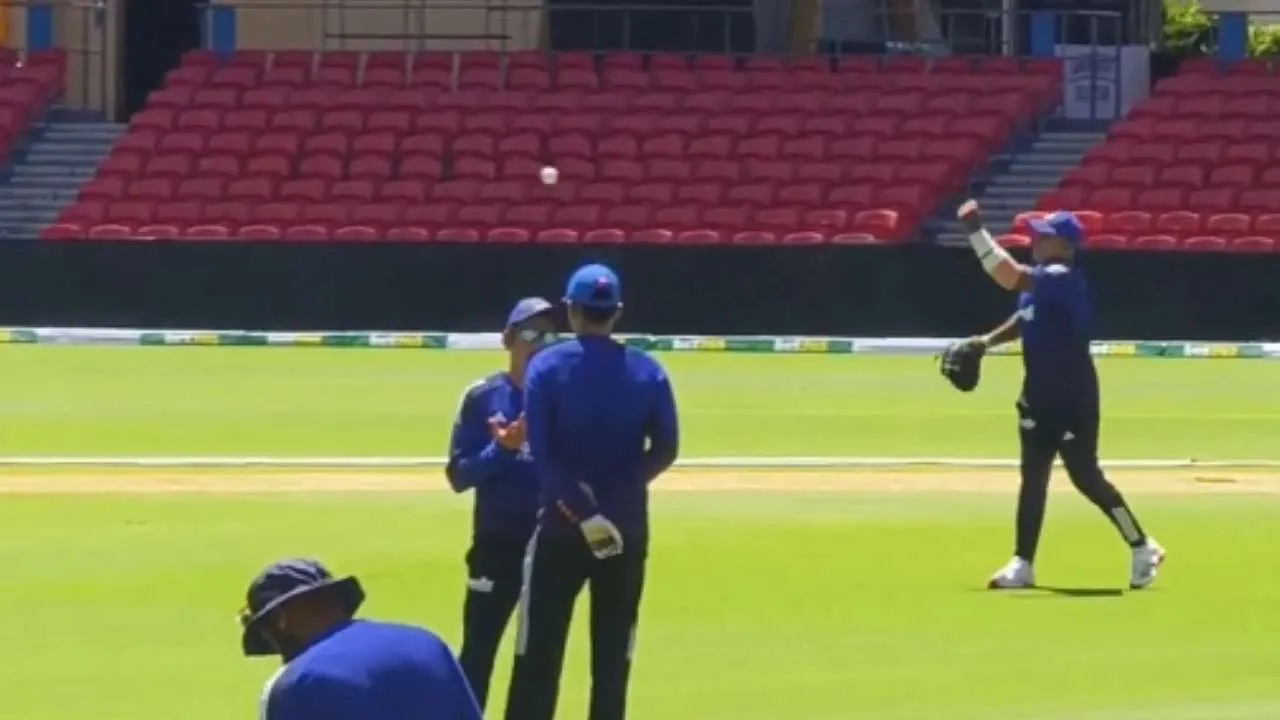 WATCH: Long conversation between Gautam Gambhir and Shubman Gill during ...