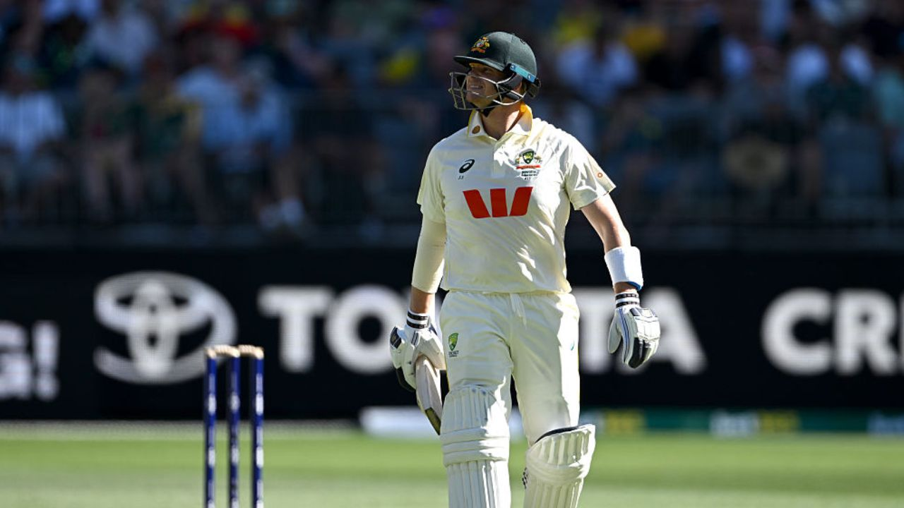 WATCH: Brydon Carse dismisses Steven Smith on Day 1 of ENG vs AUS 1st ...